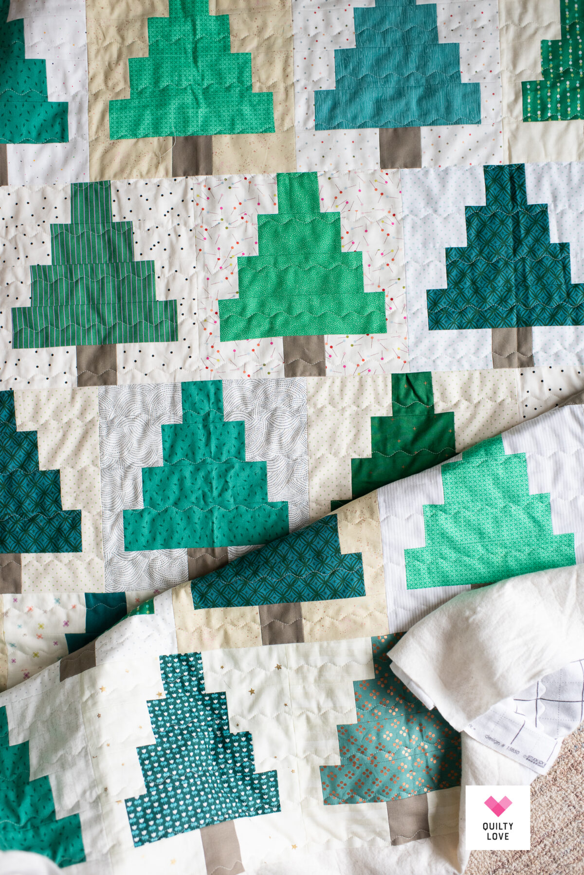 Scrappy Quilty Trees quilt - a winter Christmas stash quilt - Quilty Love