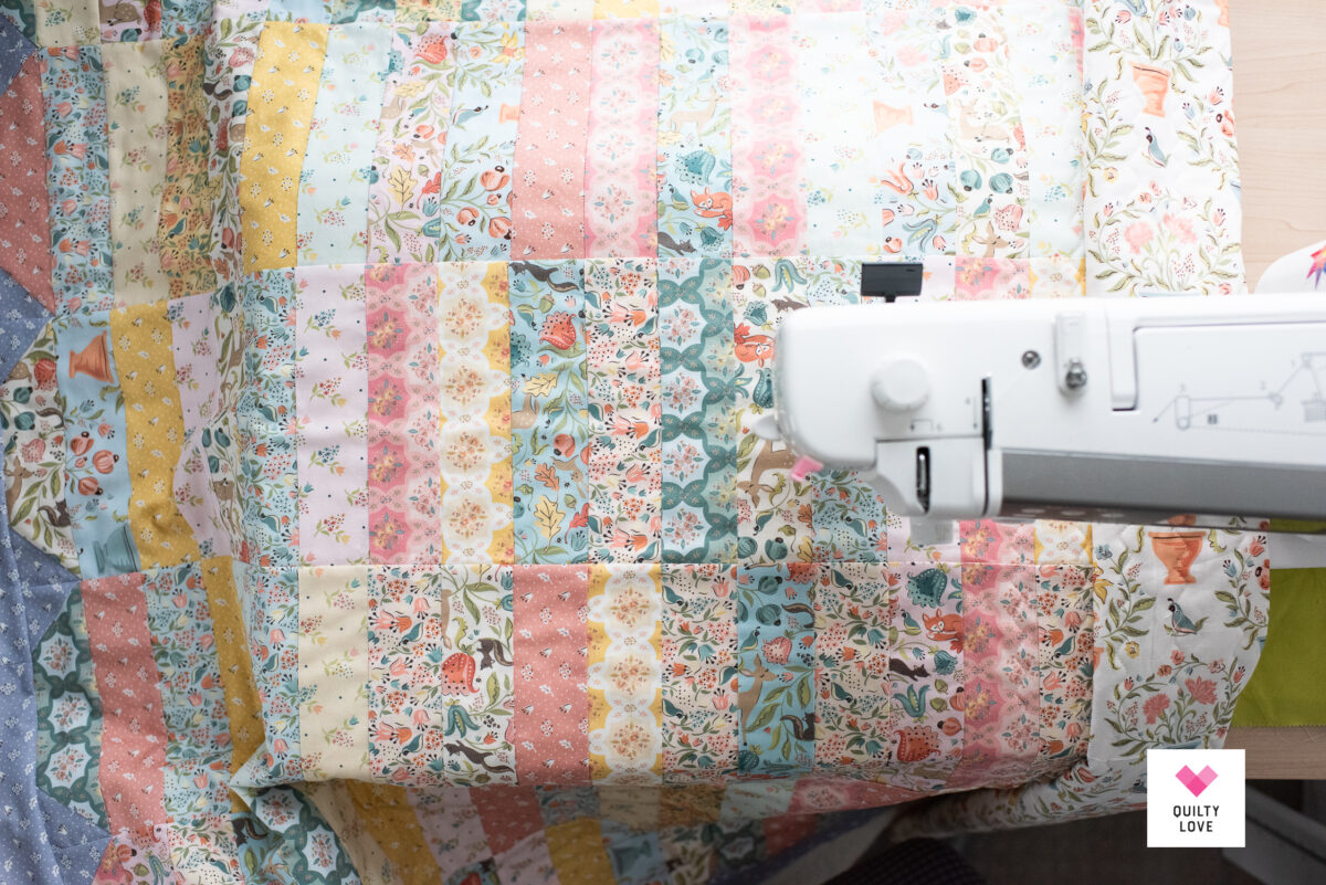The Poppie Cotton Happy Scallops quilt - Quilty Love