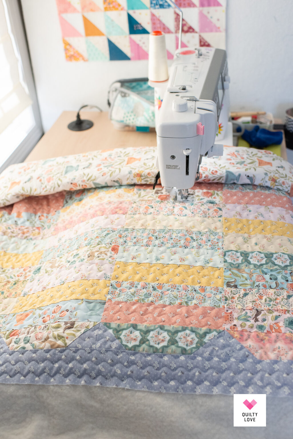 The Poppie Cotton Happy Scallops quilt - Quilty Love