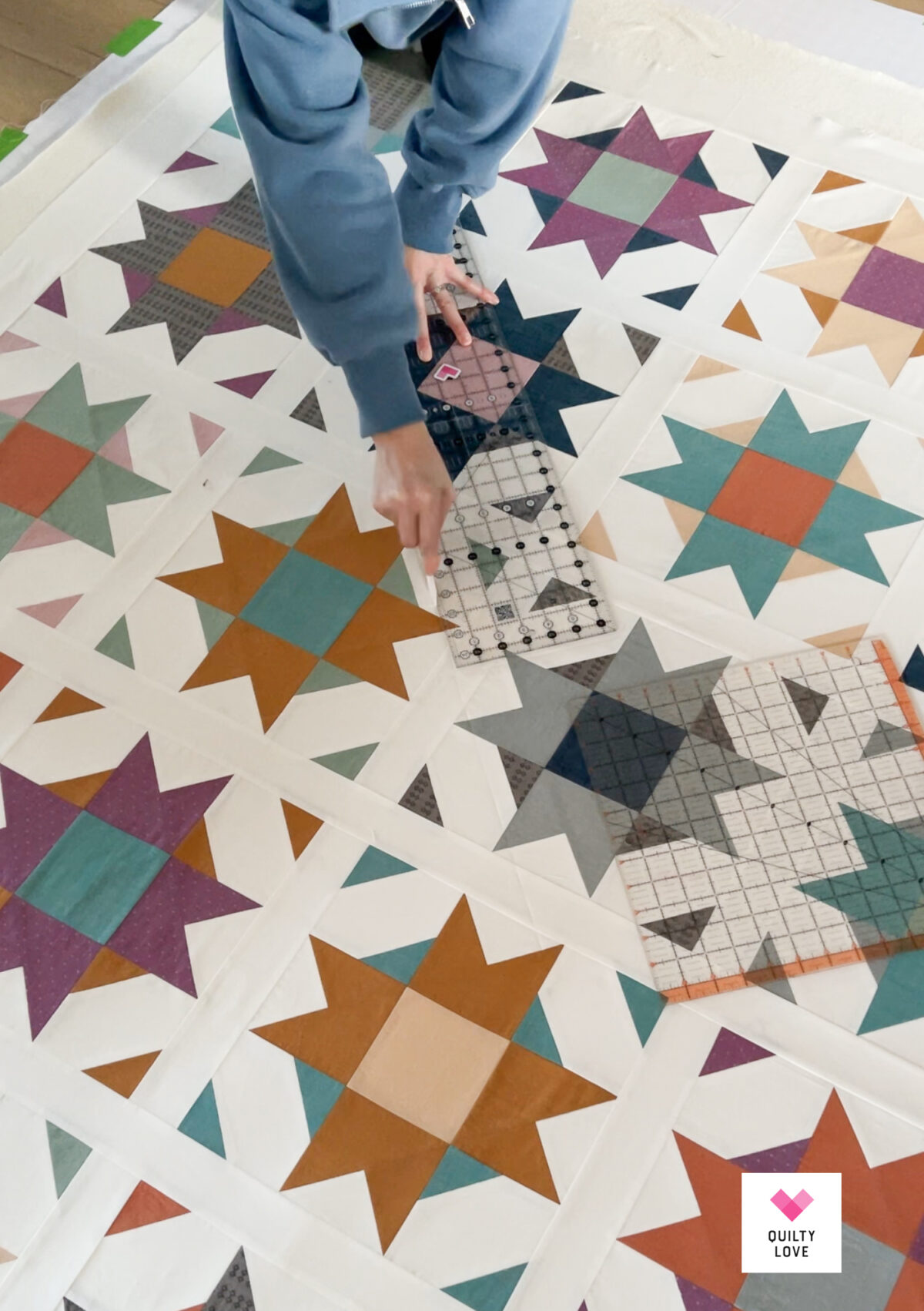 The Wildflower Wovens Compass Star quilt - Quilty Love