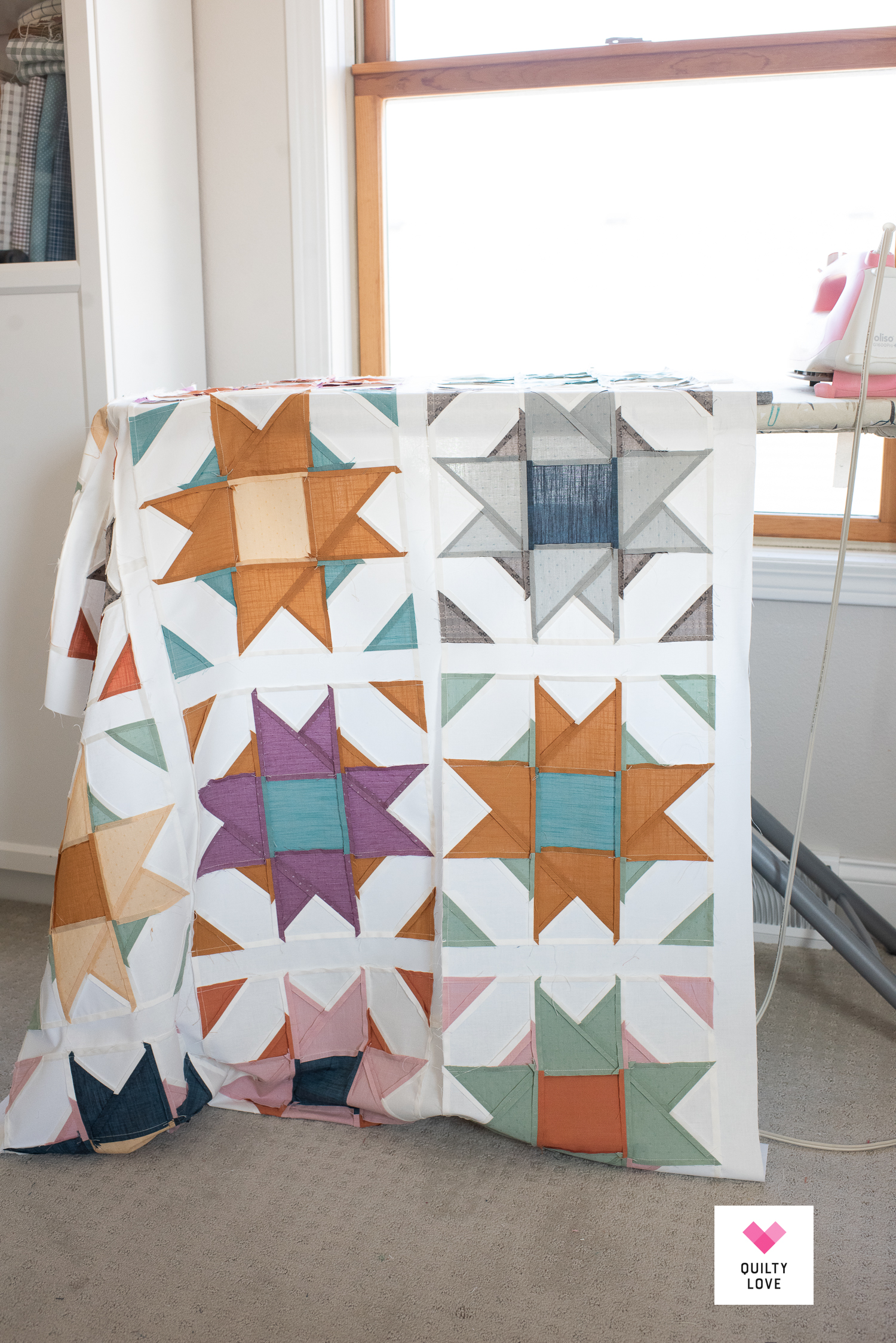 The Wildflower Wovens Compass Star quilt - Quilty Love