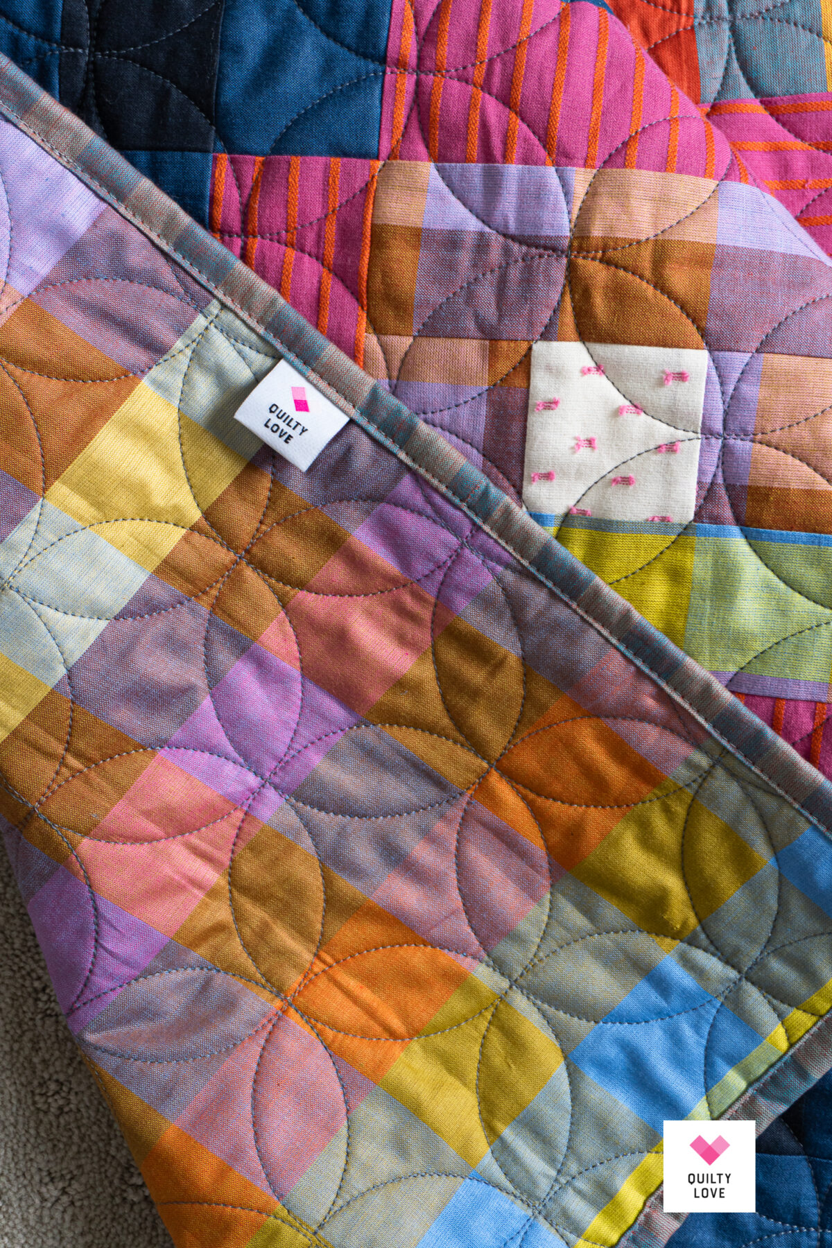 Traditional meets modern with this Warp and Weft Lucky Links Quilt ...