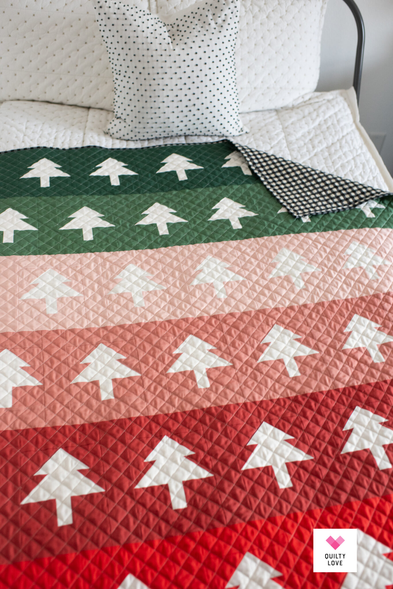 Free Pattern - Scrappy Granny Squares quilt pattern - Quilty Love